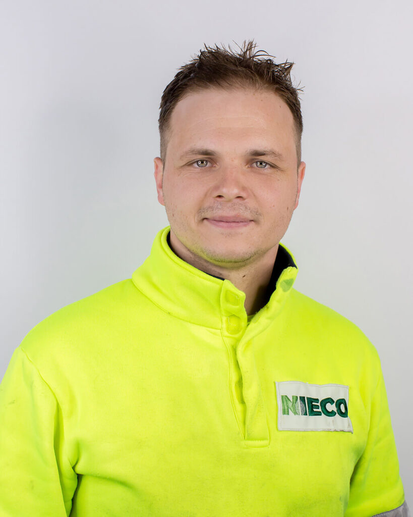 Andrei Cosmin Bortas - Nieco