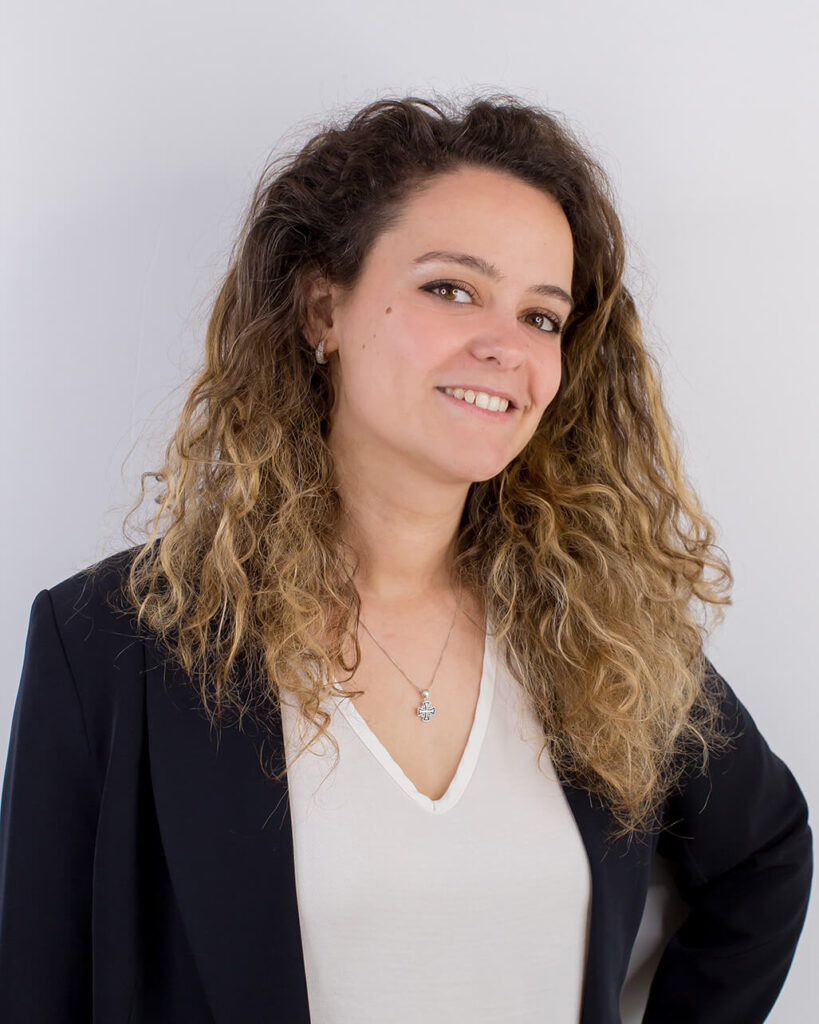 Laura Gruden - Nieco